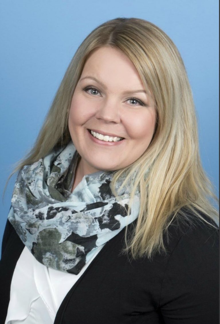 Valoisampi tulevaisuus kehitysmaiden tytöille - Naisten Pankki